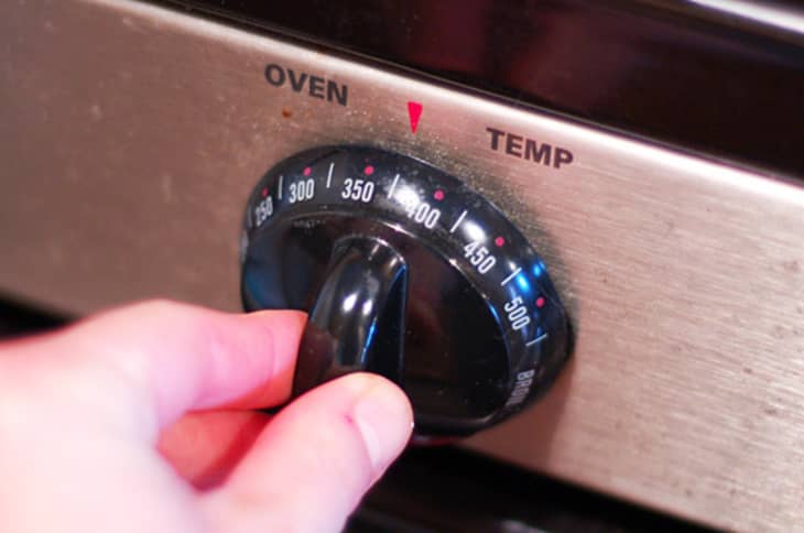 Paranoid? How to Remember Turning Off the Oven | The Kitchn