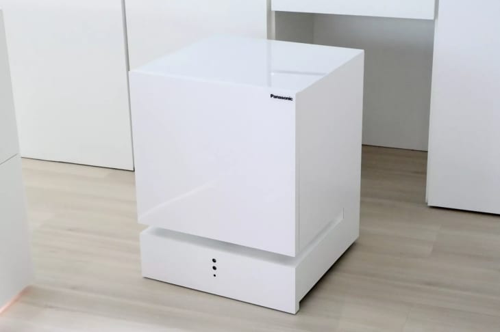 This Robot Fridge Comes When Called, and Other Futuristic Smart ...