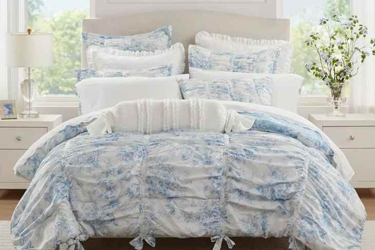 Target’s Armoire Collection Has The Cutest Cottagecore Bedding ...
