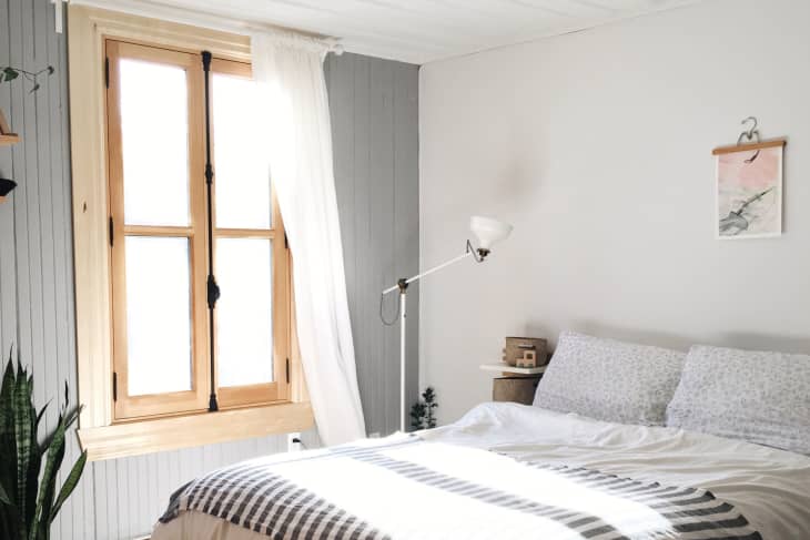 A Small Minimal Lost Studio Apartment in Canada | Apartment Therapy