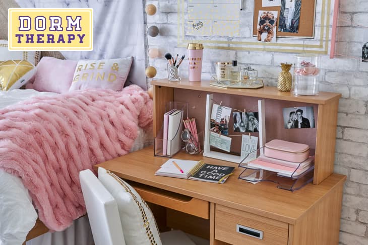 The Best Removable Wallpaper for Your Dorm Room | Apartment Therapy