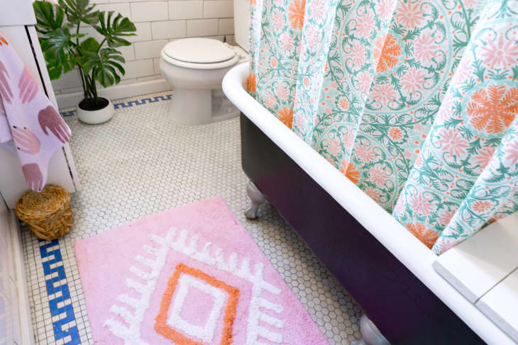 How to Keep a Bath Mat in Place With Velcro | Apartment Therapy