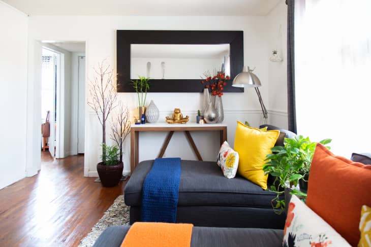 9 Modern Chaise Lounges for 2021 - Best Chaises for Stylish Rooms ...