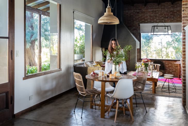 10 Thankfully Simple Ways to Be a More Relaxed Host | Apartment Therapy