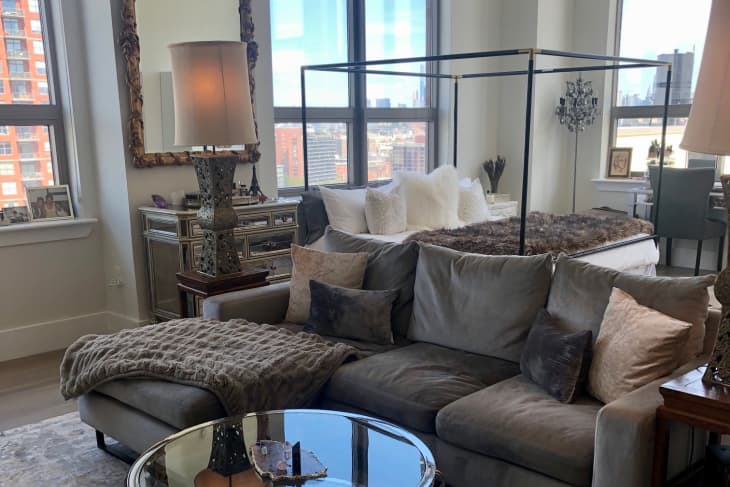 New Jersey Apartment With 15-Foot Ceilings and Huge Windows | Apartment ...