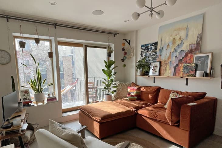 450-Square-Foot Apartment Inspired by the Color Palette of Mexico City ...