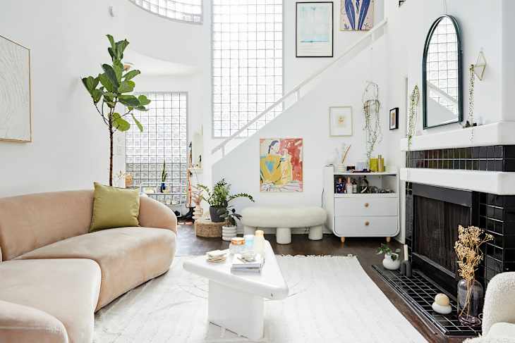 Why You Should Put a Hose Holder Inside Your House | Apartment Therapy