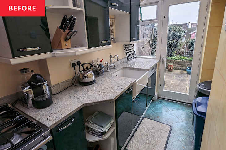 This “Dated, Undesirable” 2000s Kitchen Got a Gorgeous Green Makeover ...