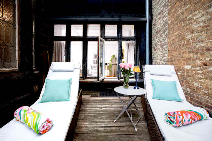 Floral Lamp Centerpieces Are Trending: Here's How to Get the Look ...