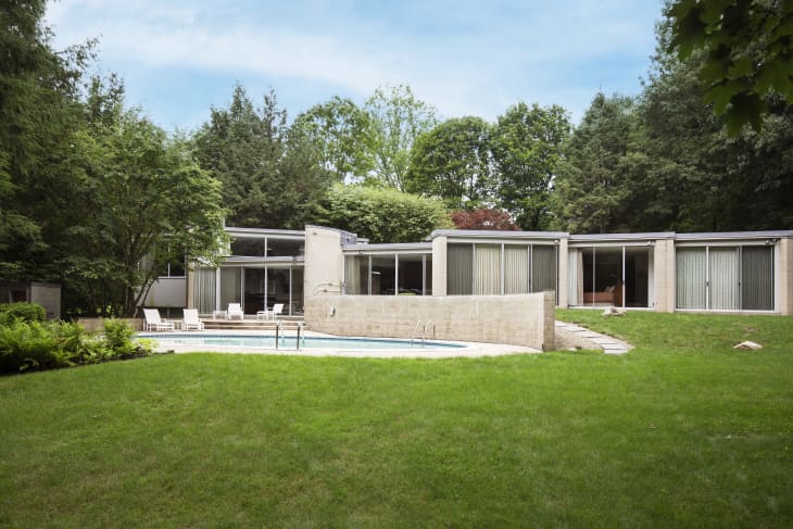 The Torf House Is for Sale — 15 Young Road, Weston, Mass. | Apartment ...