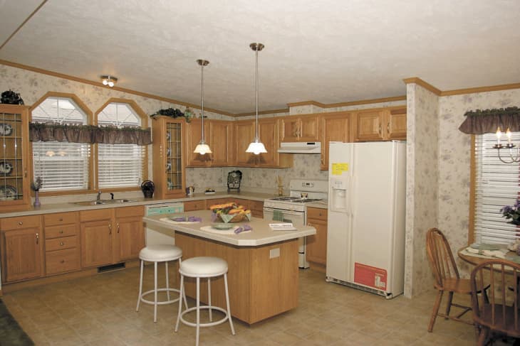 These Are the Unmistakable Features of a 1990s House | Apartment Therapy