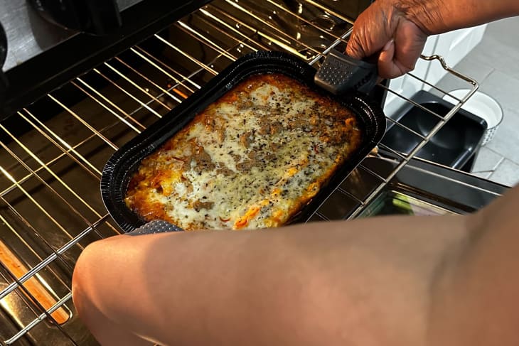 Dexas Micromitt Silicone Oven Mitt Review 2023 | The Kitchn