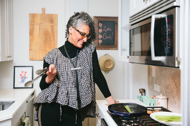Carla Hall to Star in Netflix's New Food Competition Show "Crazy ...