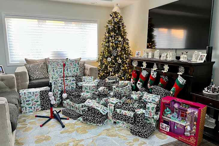 Walmart’s Reindeer Stocking Holders Are a Perfect CB2 Dupe | Apartment ...