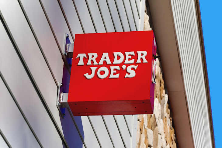 Trader Joe’s Brought Back Its Viral Summer Soy Wax Candles | Apartment ...