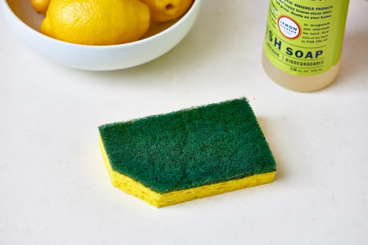 Why You Should Cut a Corner Off Your Sponge | Apartment Therapy