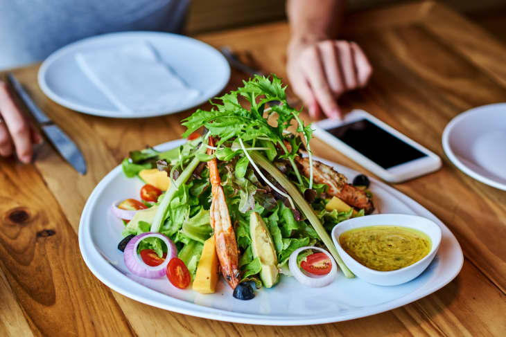 6 Tips for Getting Everyone off the Phone During Dinner | The Kitchn