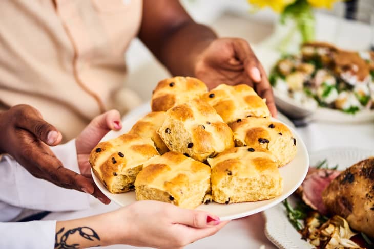 Why We Eat Hot Cross Buns at Easter | The Kitchn
