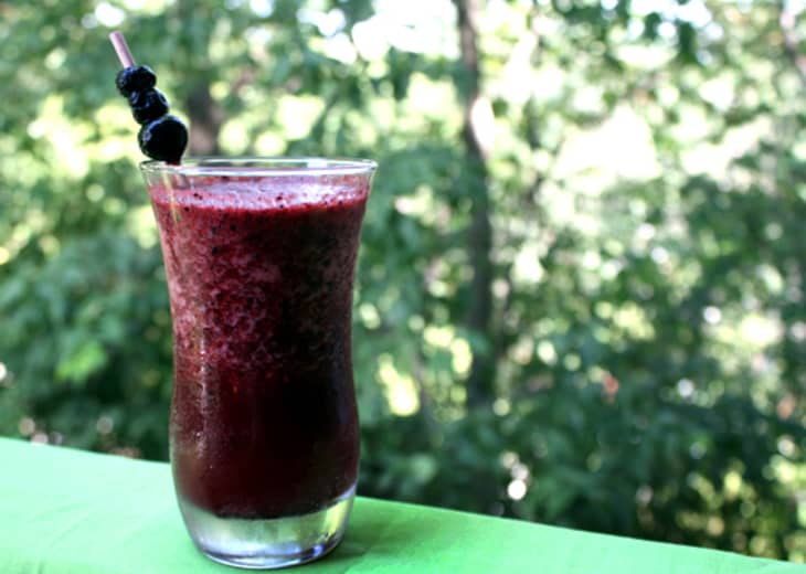 Recipe: The Meg Ryan – A Bright & Bubbly Berry Drink | The Kitchn