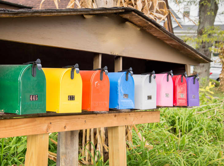 What the Color of Your Mailbox Says About You | Apartment Therapy