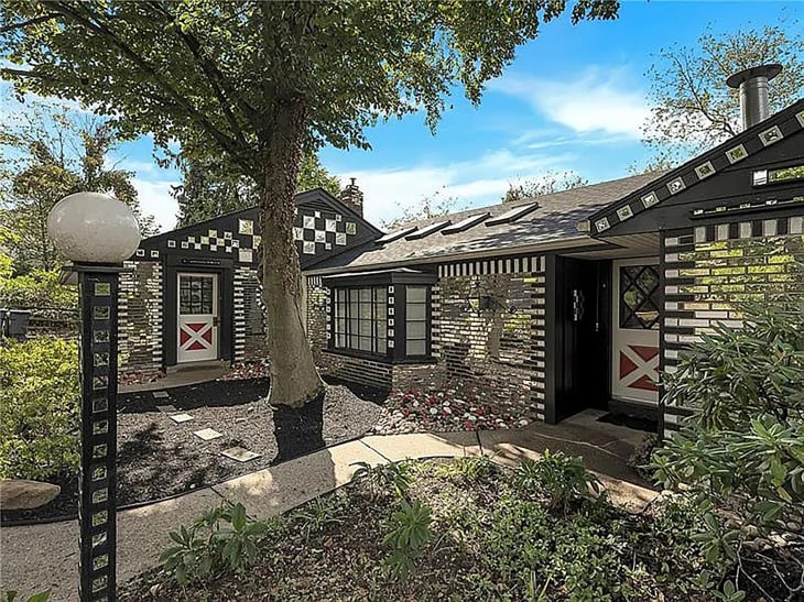 This “Mirror House” Is for Sale in Pittsburgh, Pennsylvania | Apartment ...