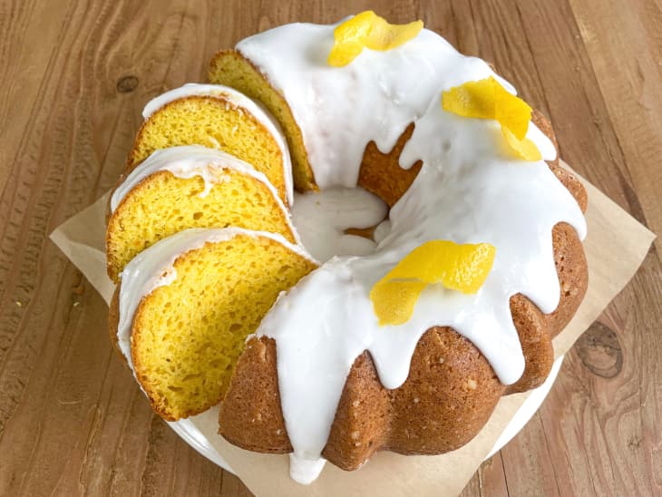 I Made Kris Jenner’s Famous 5-Ingredient Lemon Cake | The Kitchn