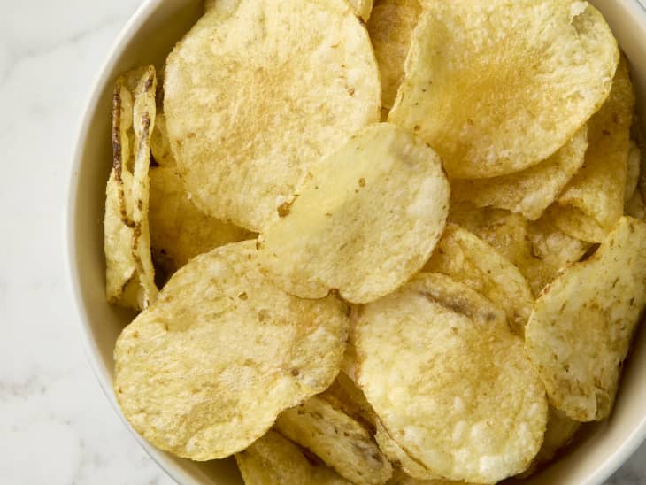 The Best Store-Bought Potato Chips, According to Chefs | Apartment Therapy