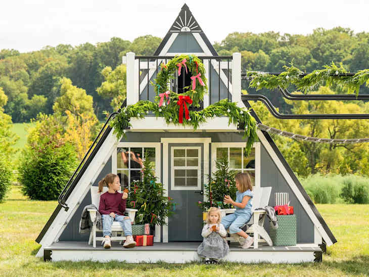 4 King Swing Playhouses for Kids and Jealous Adults | Apartment Therapy