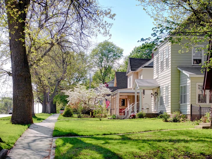 4 Ways to Ensure You're Buying in the Right Community for You ...