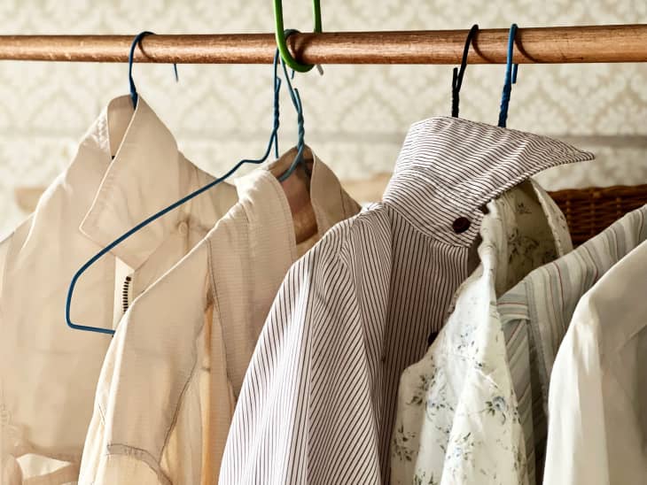 You Can Use a Wire Hanger to Make a Trash Can Apartment Therapy