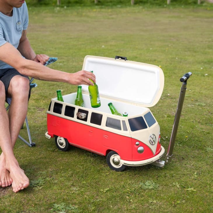 This Volkswagen Camper Van Cooler Will Improve Your Summer | Apartment ...