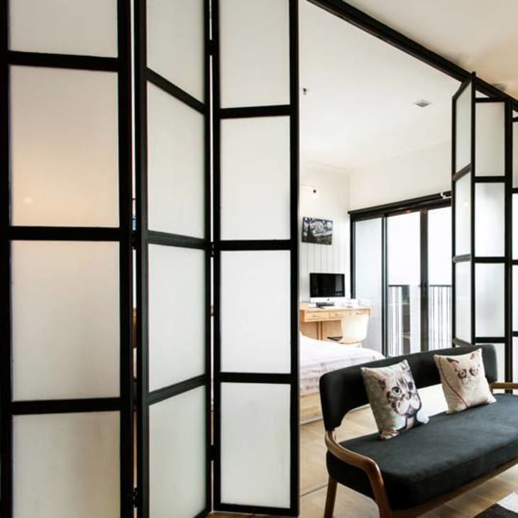 Kitty’s Folding Screen Small Space | Apartment Therapy