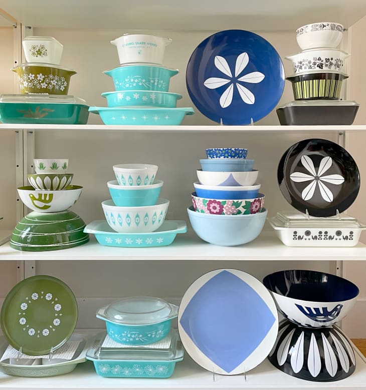 How to Collect Vintage Pyrex — Expert Tips for Collecting Vintage Pyrex ...