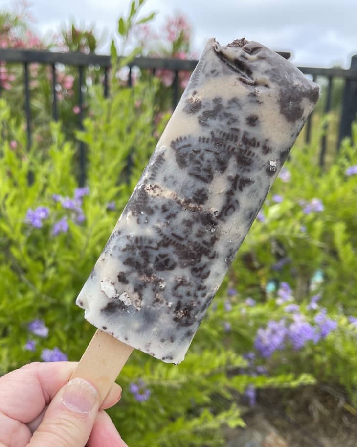 2-Ingredient Oreo Popsicles Are Genius | Cubby