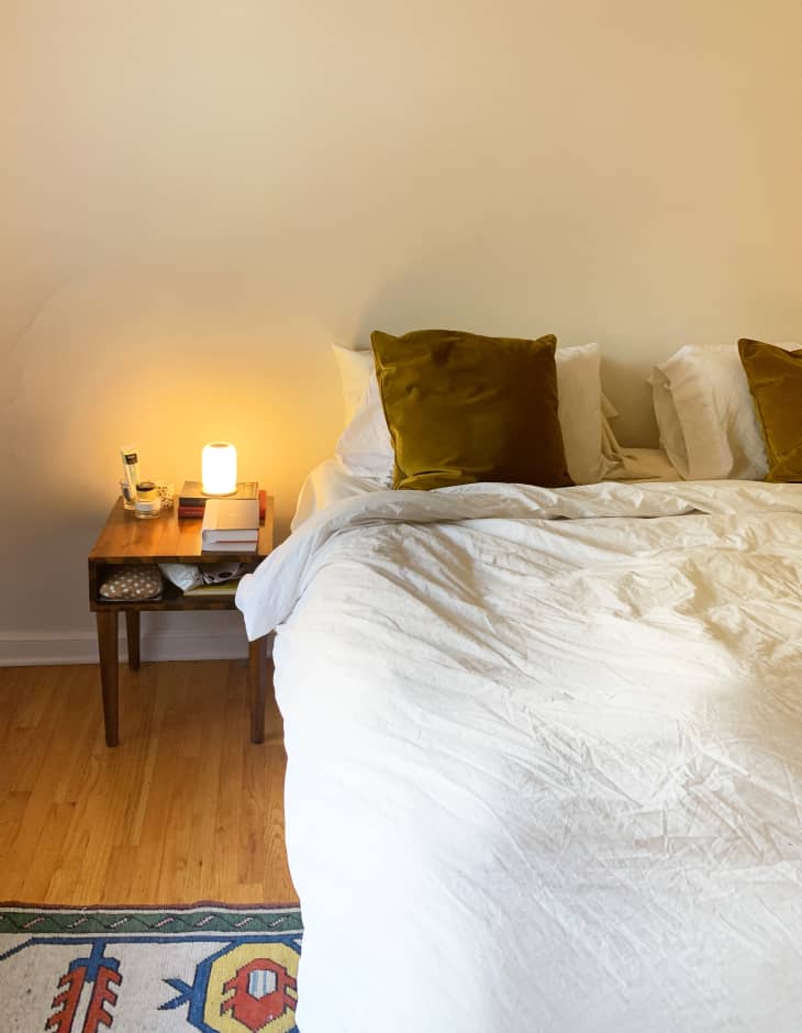 Casper Glow Light Review: It Improved My Sleep Instantly | Apartment ...