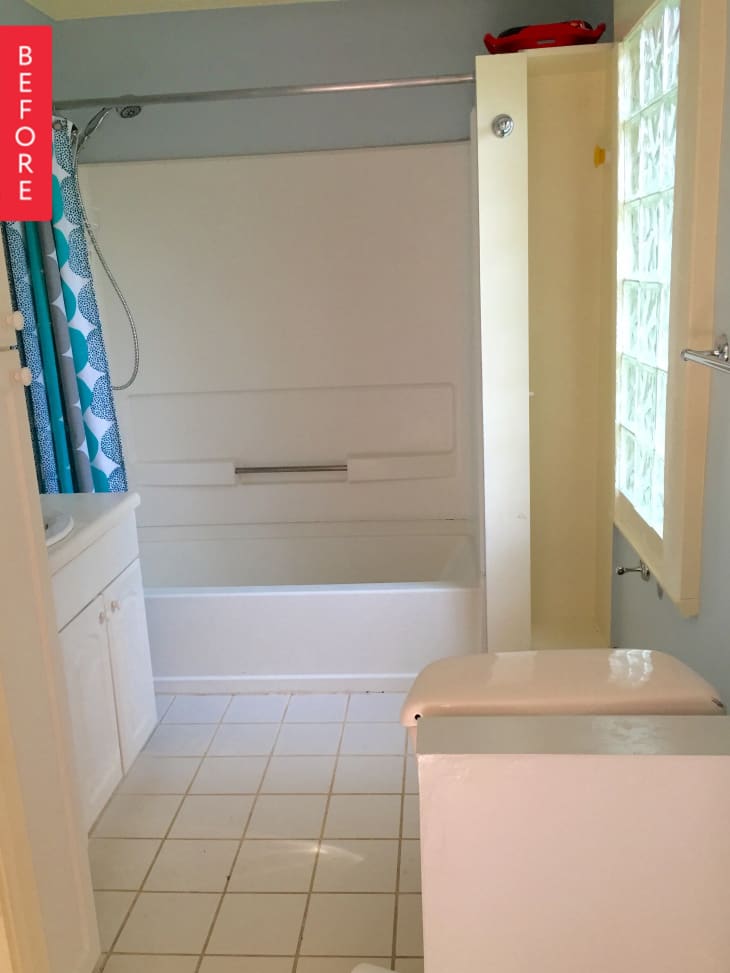 Before & After: An Out-of-Date, Awkward Bathroom Gets A Refresh ...