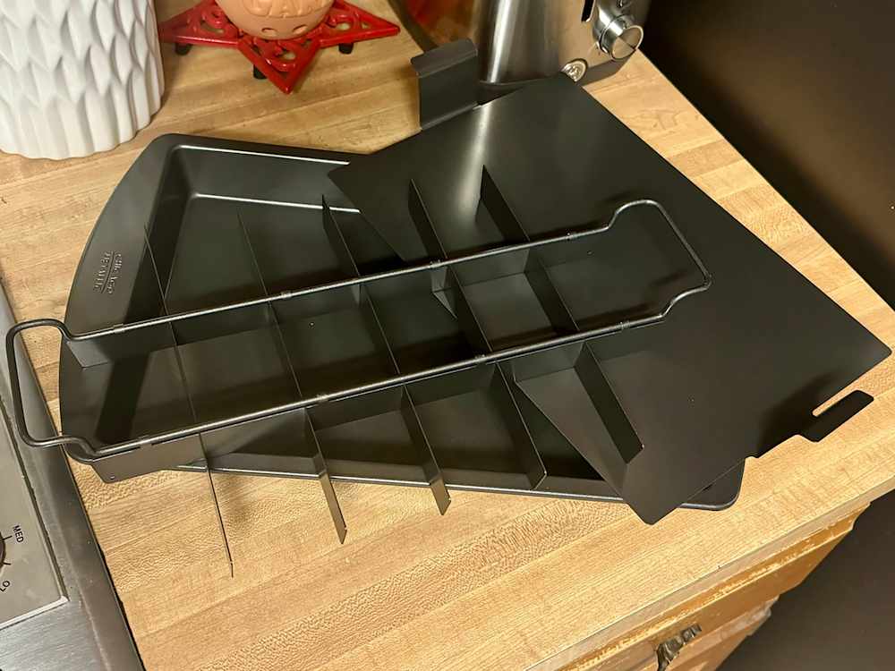 I Tried Chicago Metallic’s Pro Slice Brownie Pan — My Review | The Kitchn