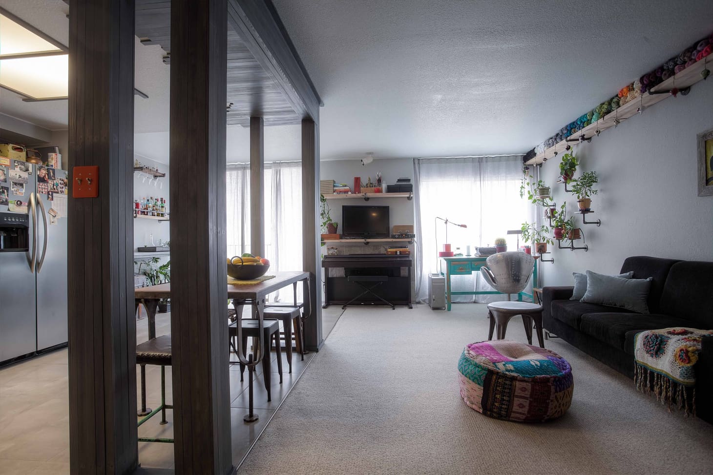 The “Cookie Cutter Condo to Creative Open Space” Makeover | Apartment ...