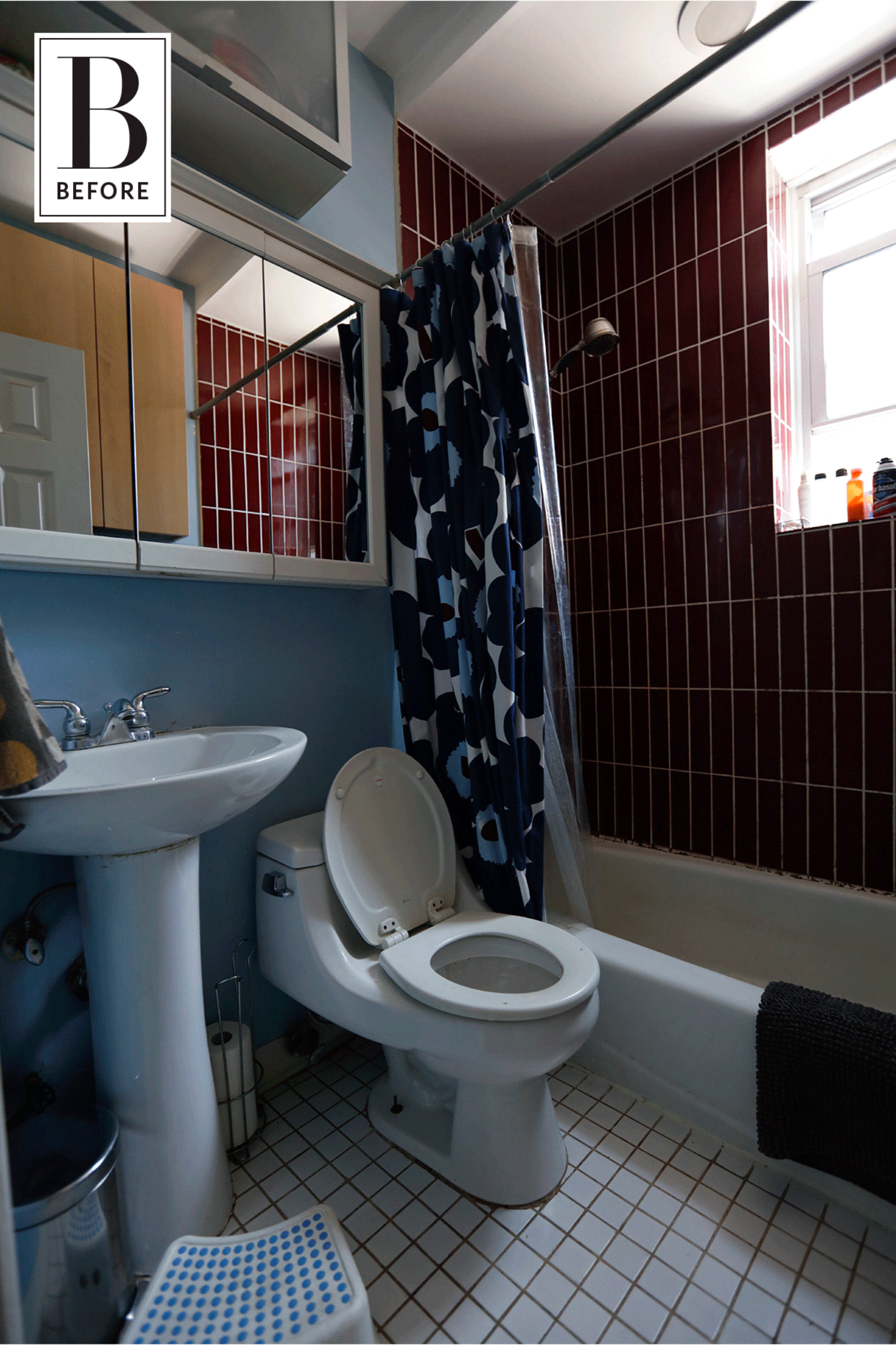 Before & After: A Dark ’80s Bathroom Brightens Up | Apartment Therapy