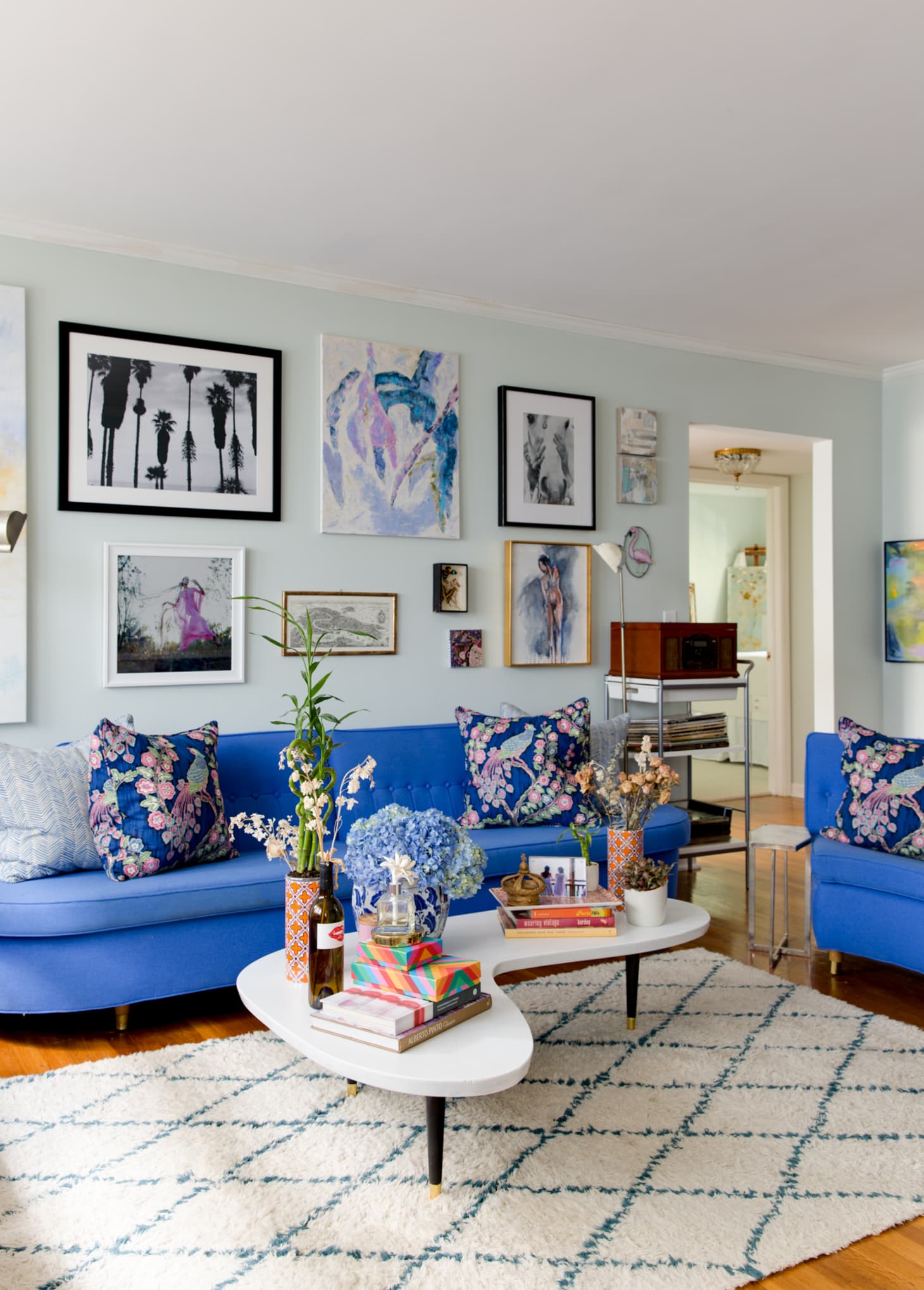 Free Living Room Redecorating and Reorganizing Ideas | Apartment Therapy