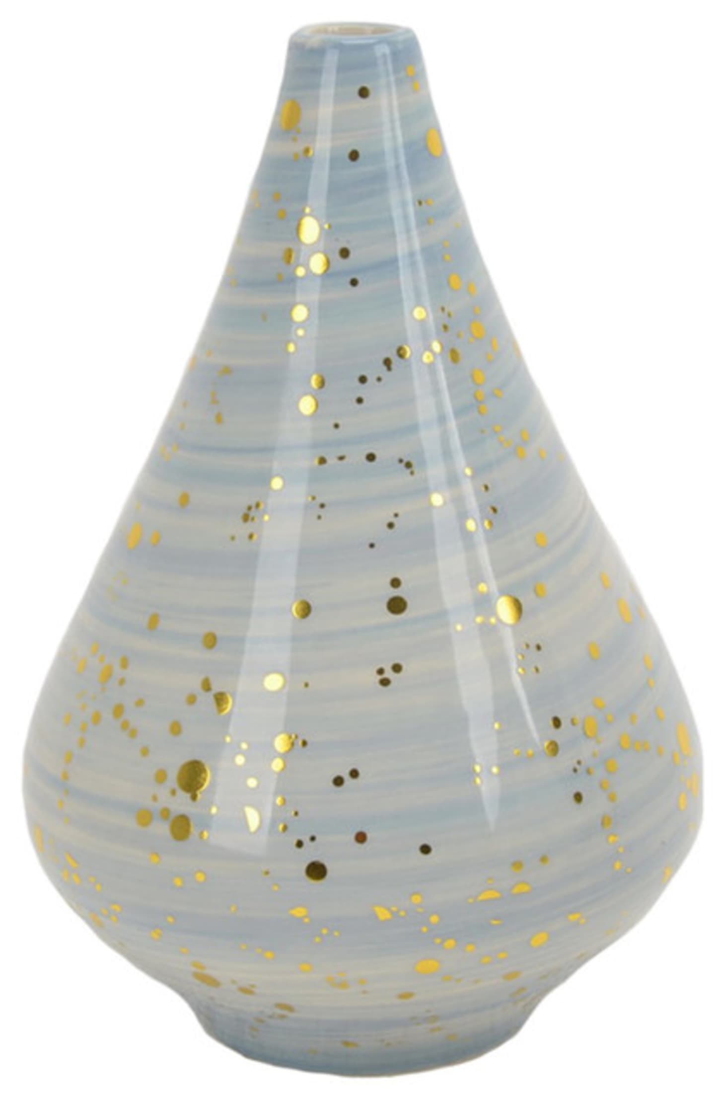 Here's Why You Should Definitely Add Some Gold-Flecked Furnishings to ...