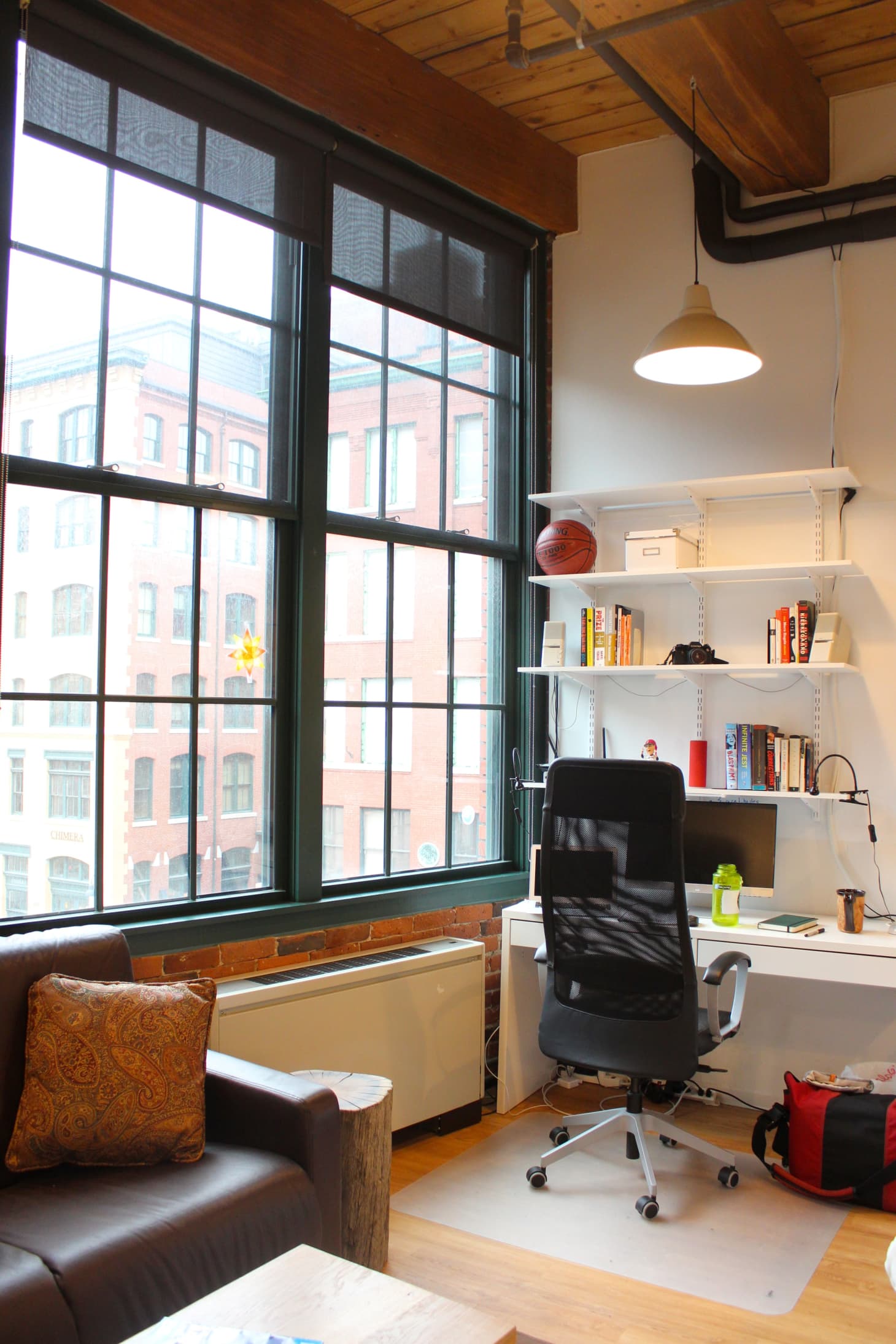 House Tour: A 350 Square Foot Sleek Boston Studio | Apartment Therapy