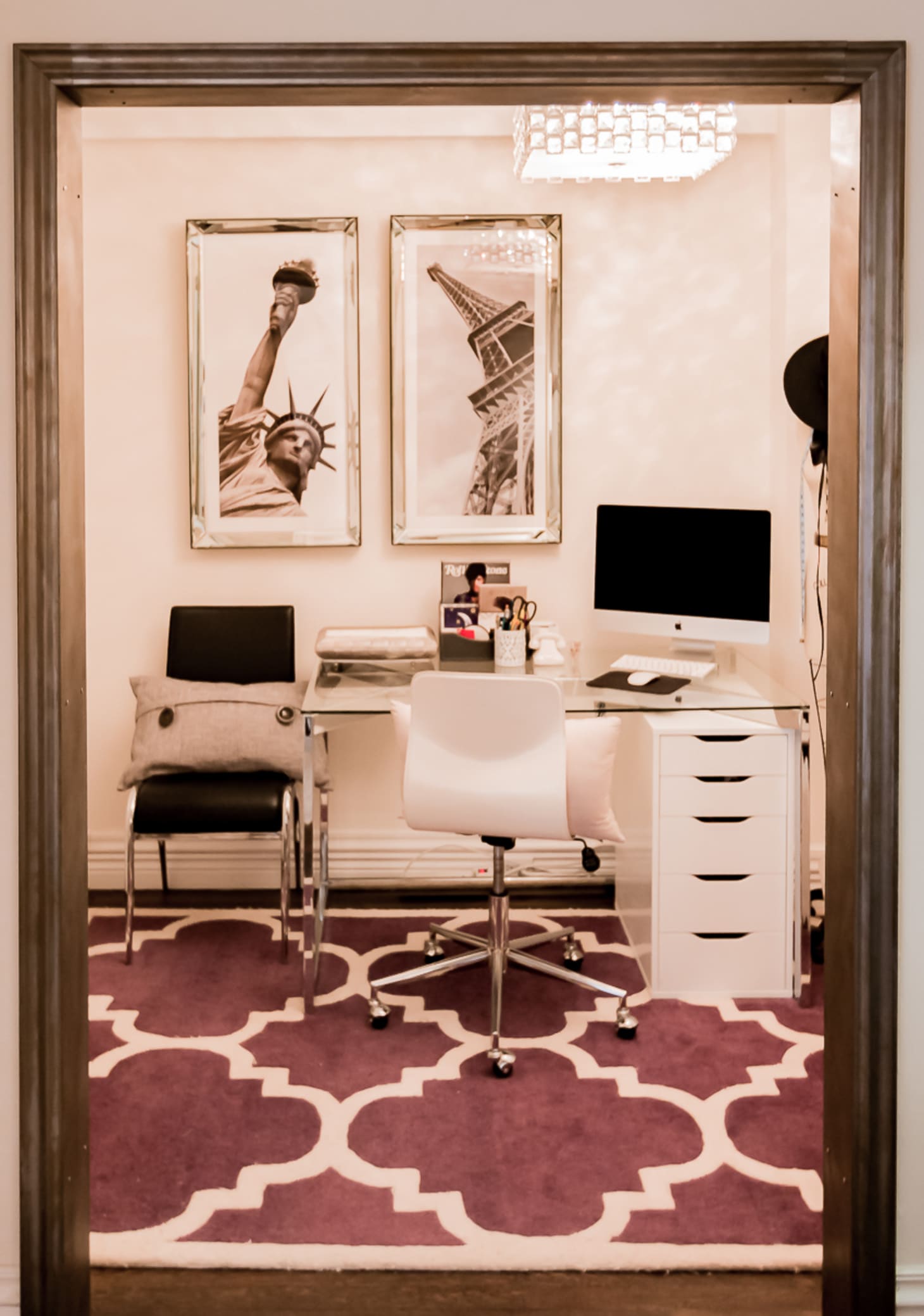 How to Make a Small, Windowless Office Feel Bigger | Apartment Therapy