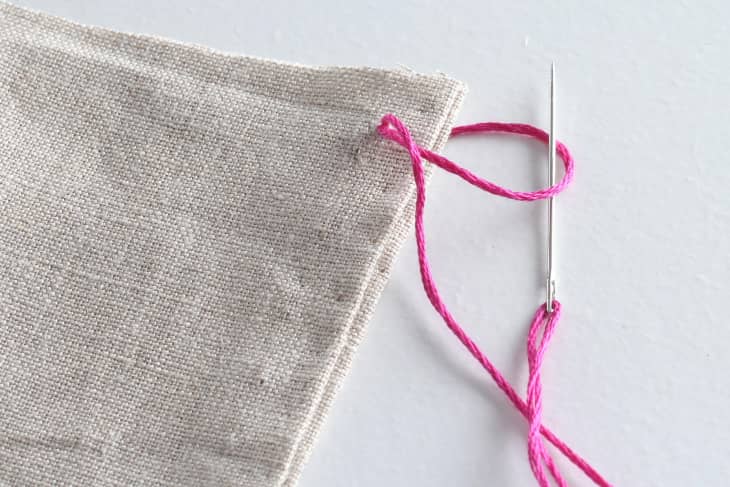 How to Sew Basic Stitches: 6 Stitch Photo Tutorials | Apartment Therapy How to Sew Basic Stitches: 6 Stitch Photo Tutorials | Apartment Therapy
