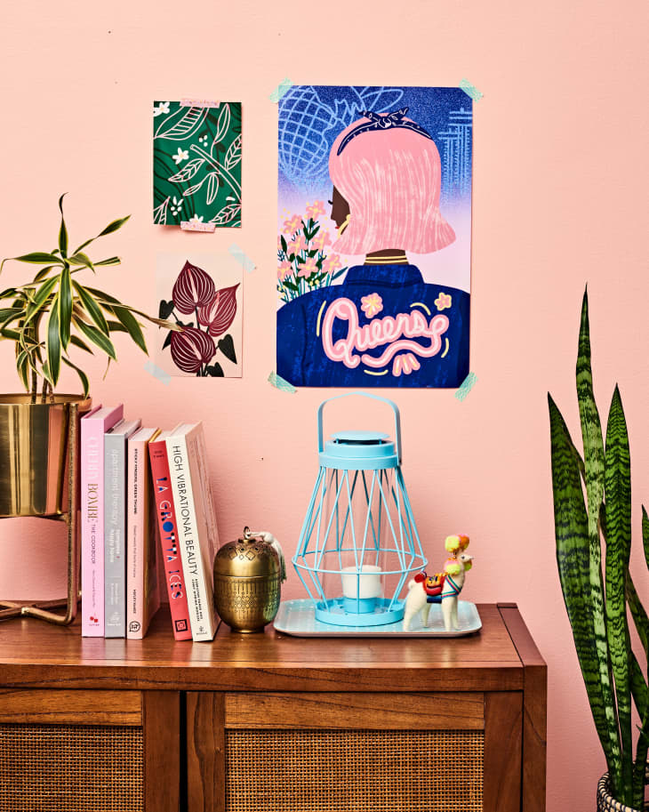 How to Hang Up Unframed Posters: 5 Inexpensive DIYs | Dorm Therapy