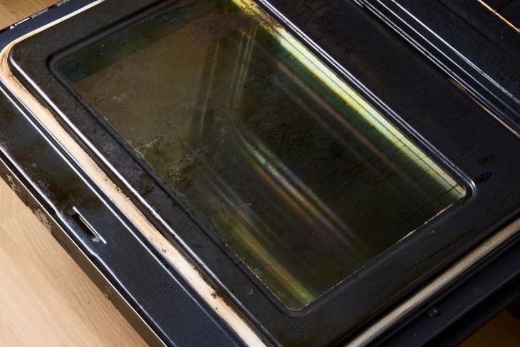 How to Clean Oven Glass in Just 3 Steps | Apartment Therapy