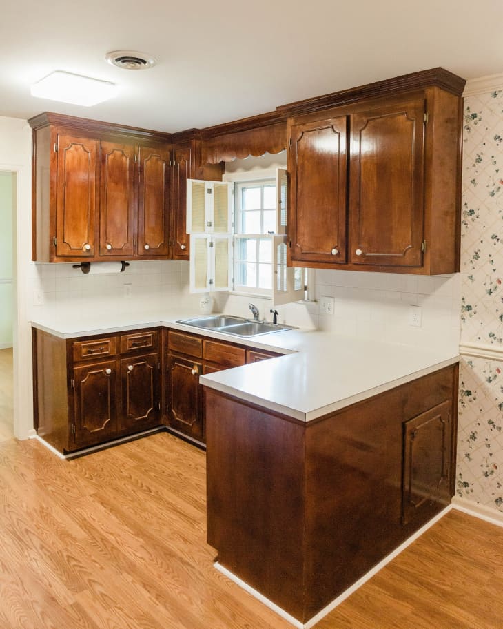 3 Reasons Your Kitchen Cabinets Look Dated & the Fixes | Apartment Therapy