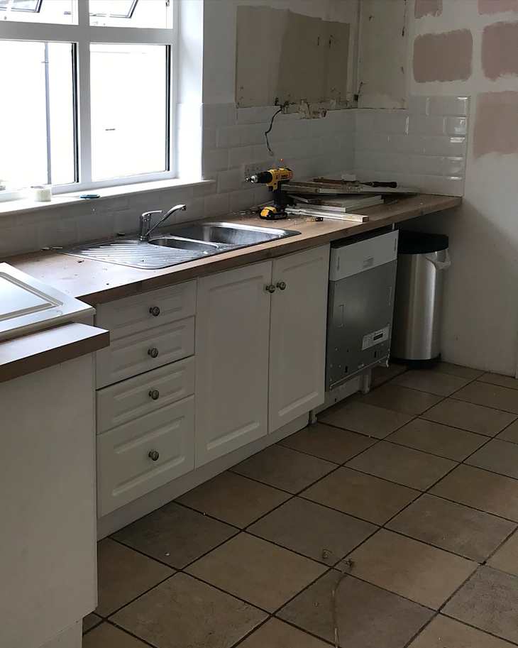 A Dated Kitchen Gets the Most Glam Pink and Green Makeover | The Kitchn