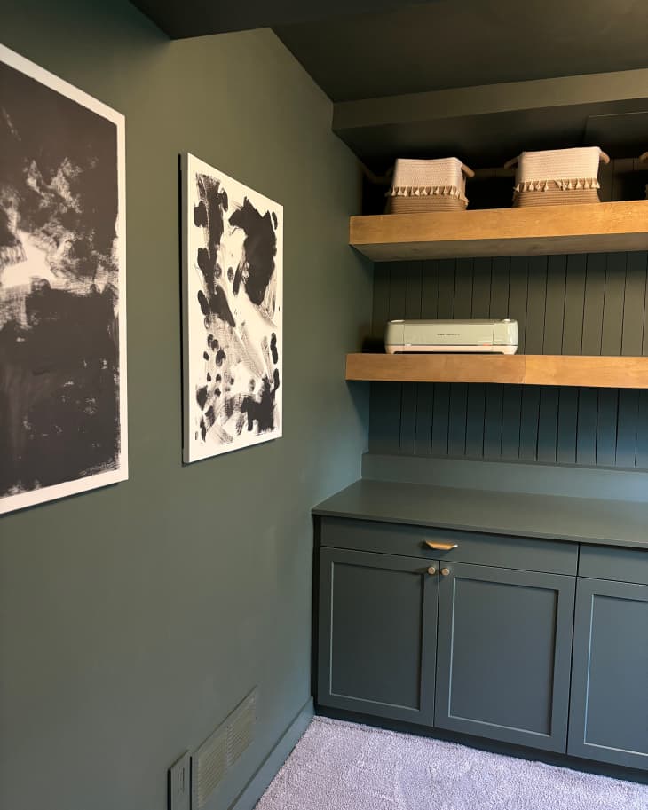 A $1,200 Home Office Makeover Has the Smartest IKEA Desk Hack ...