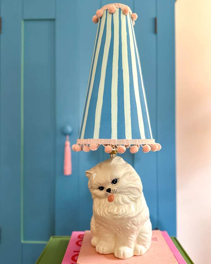 This DIY Cat Lamp Turns a $5 Goodwill Find into Cute Decor | Apartment ...